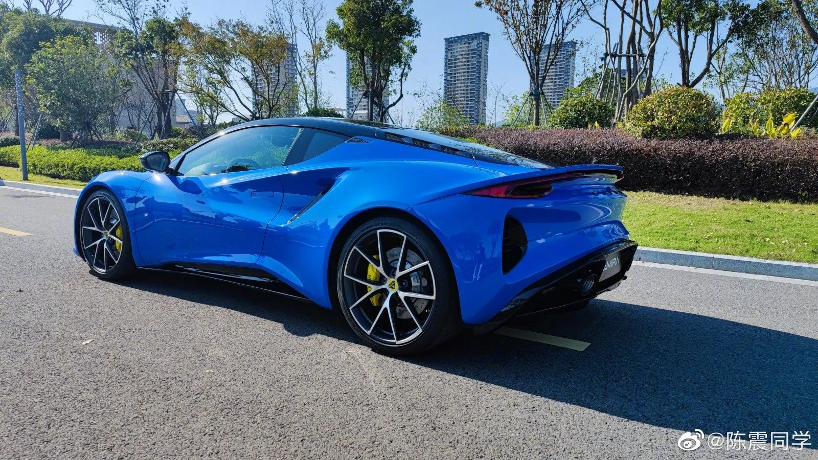 New Seneca Blue 2.0T photos | Lotus Emira Forum